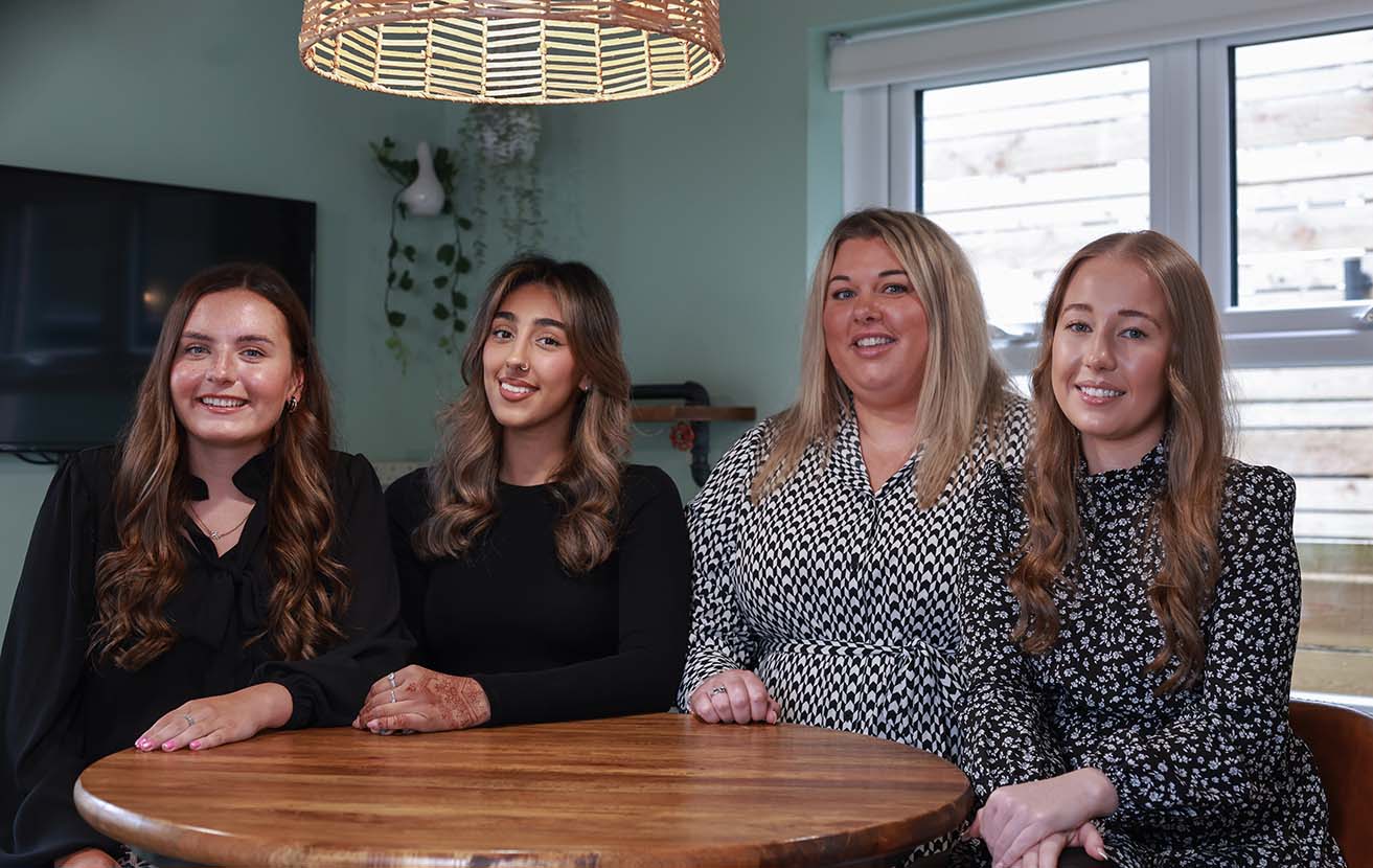 Meet the team of DMR Training | DMR Training